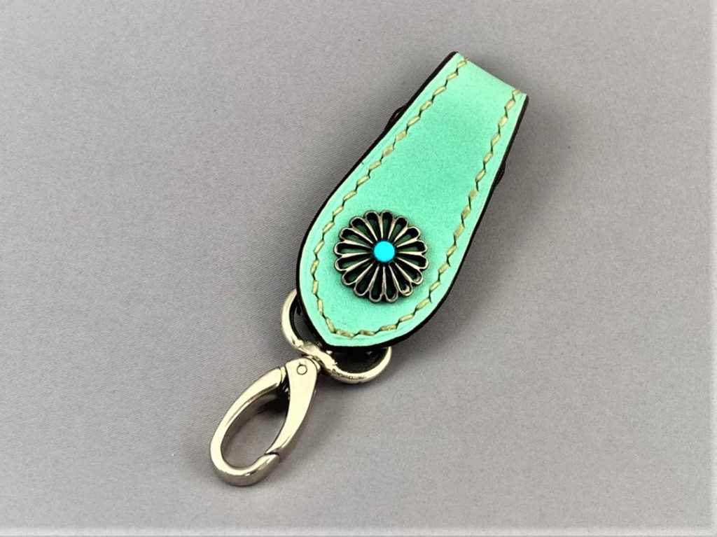 KEY FOB LIGHTBLUE (FLOWER CONCHO) | MAYA LEATHER SHOP PAGE